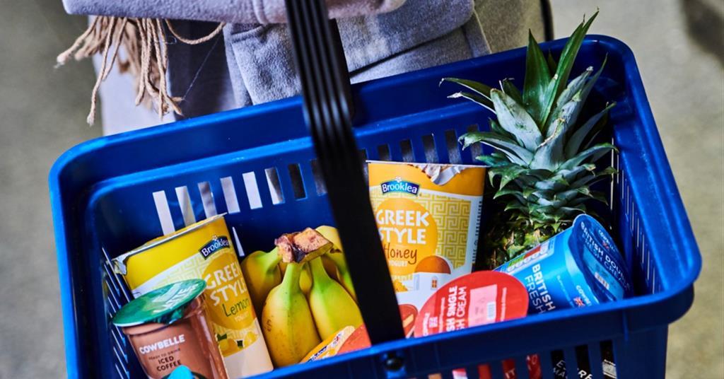 Aldi commits to halve plastic packaging use by 2025 | News | The Grocer