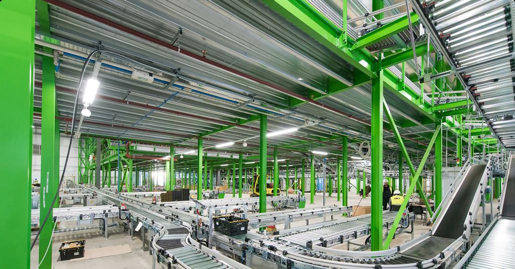 Why are supermarkets scrapping their dark stores? | Analysis & Features ...