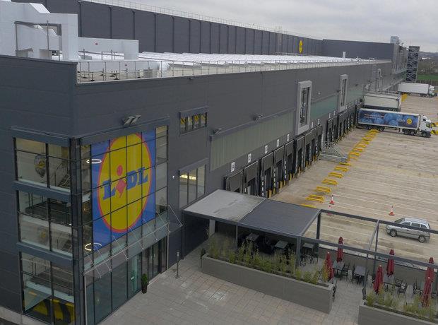 Lidl creates 400 jobs at new multimillion pound RDC in Wednesbury ...