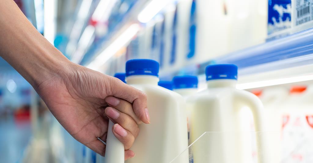 Farmgate milk prices fall again as oversupply continues | KVI Tracker ...