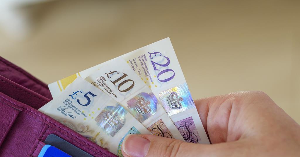 City snapshot: Disposable incomes to rise ahead of Christmas period ...