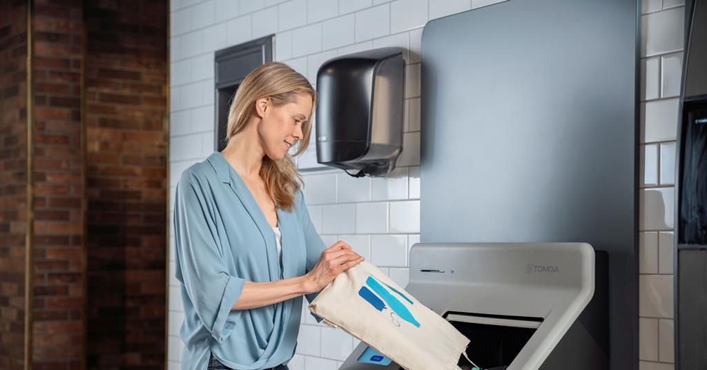 Futuristic DRS machine unveiled as UK prepares for rollout | The Grocer