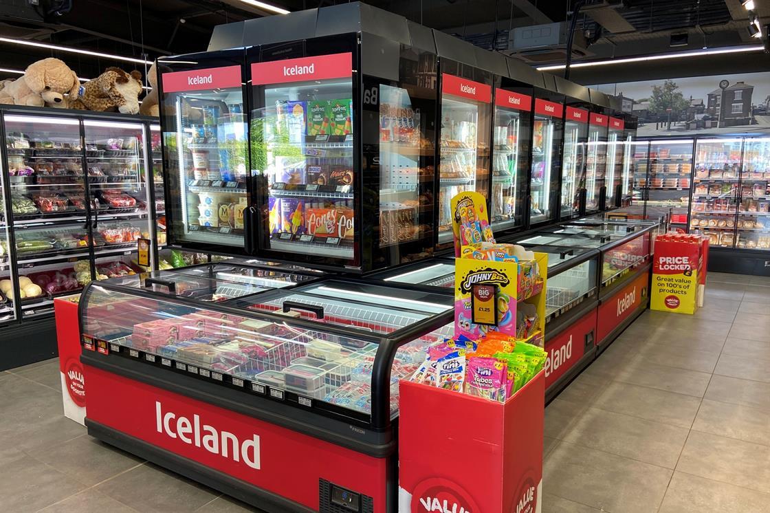 AF Blakemore, James Hall and CJ Lang bring Iceland into Spar | News ...
