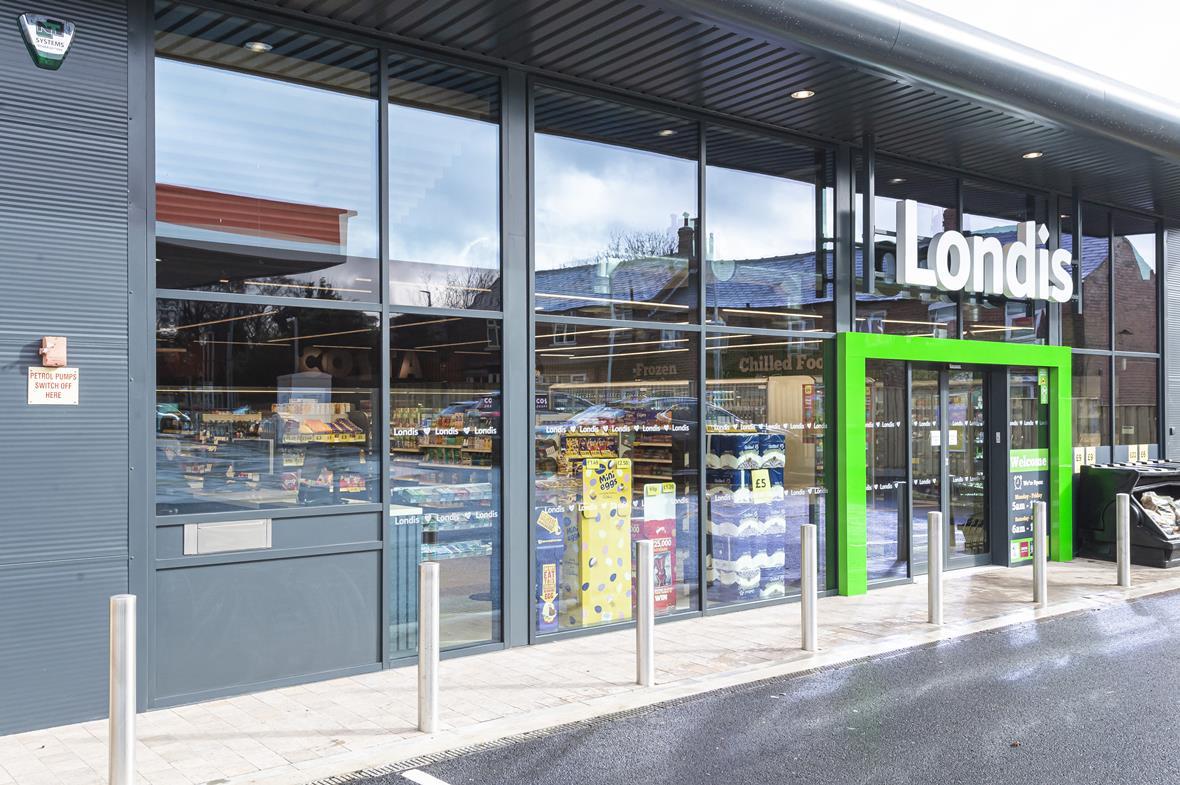 UK symbols, franchises, fascias and convenience stores compared 2025 ...