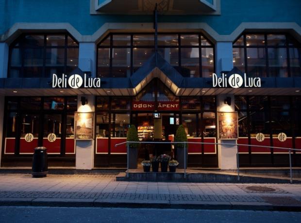 Deli De Luca Logo