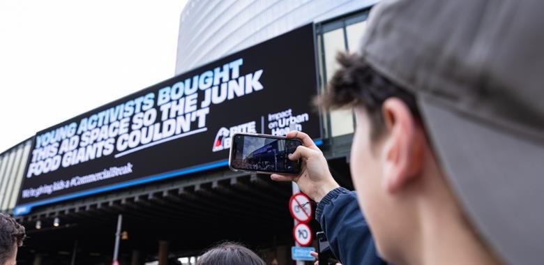 Brands ramp up OOH advertising spend as HFSS ad ban looms | The Grocer