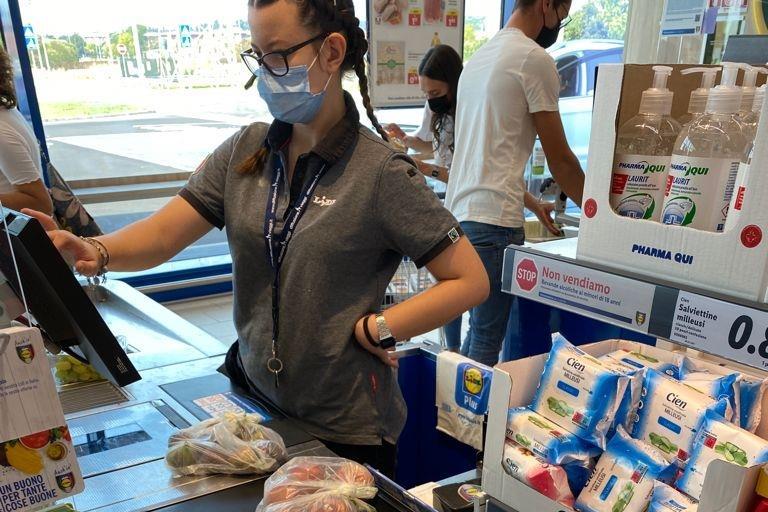 Lidl claims UK supermarket first with all store uniforms made from ...