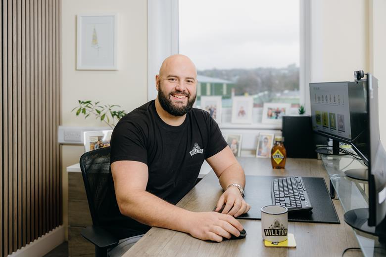 Scott Davies: the builder‑turned‑beekeeper disrupting the UK honey ...