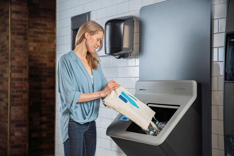 Futuristic DRS machine unveiled as UK prepares for rollout | The Grocer